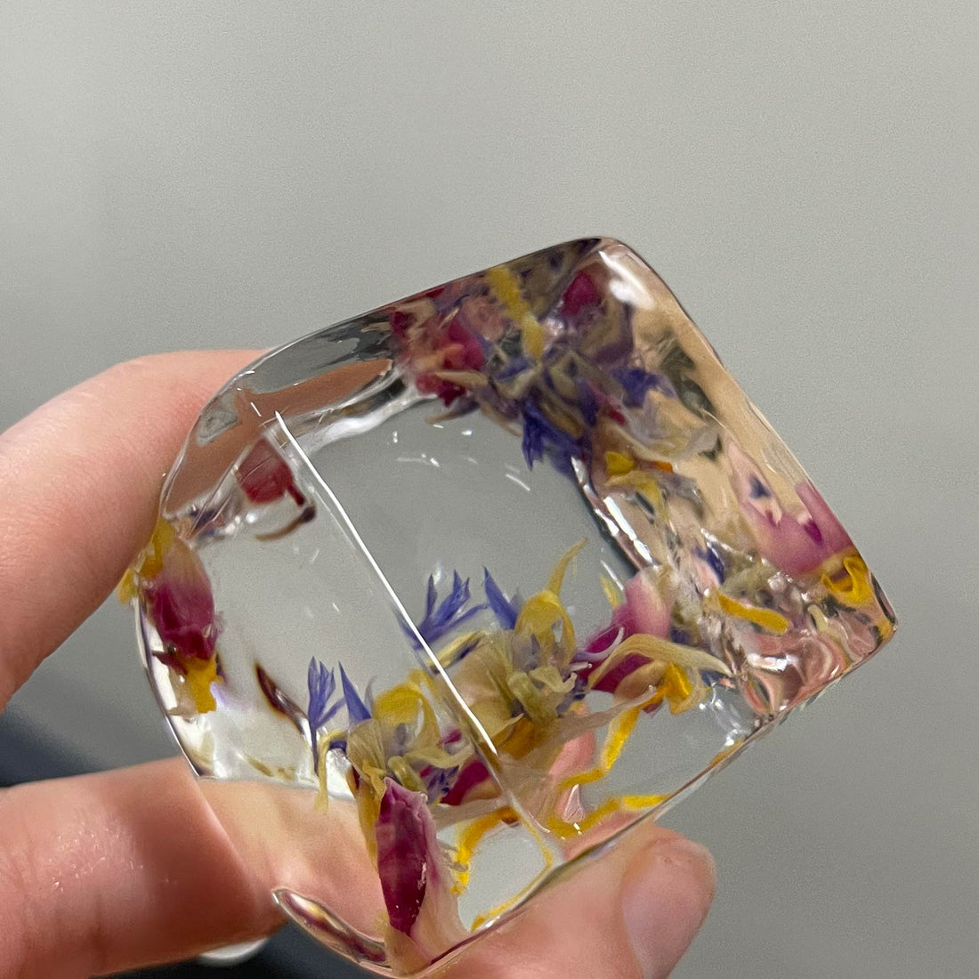 FLORAL CUBES – Navy Strength Ice